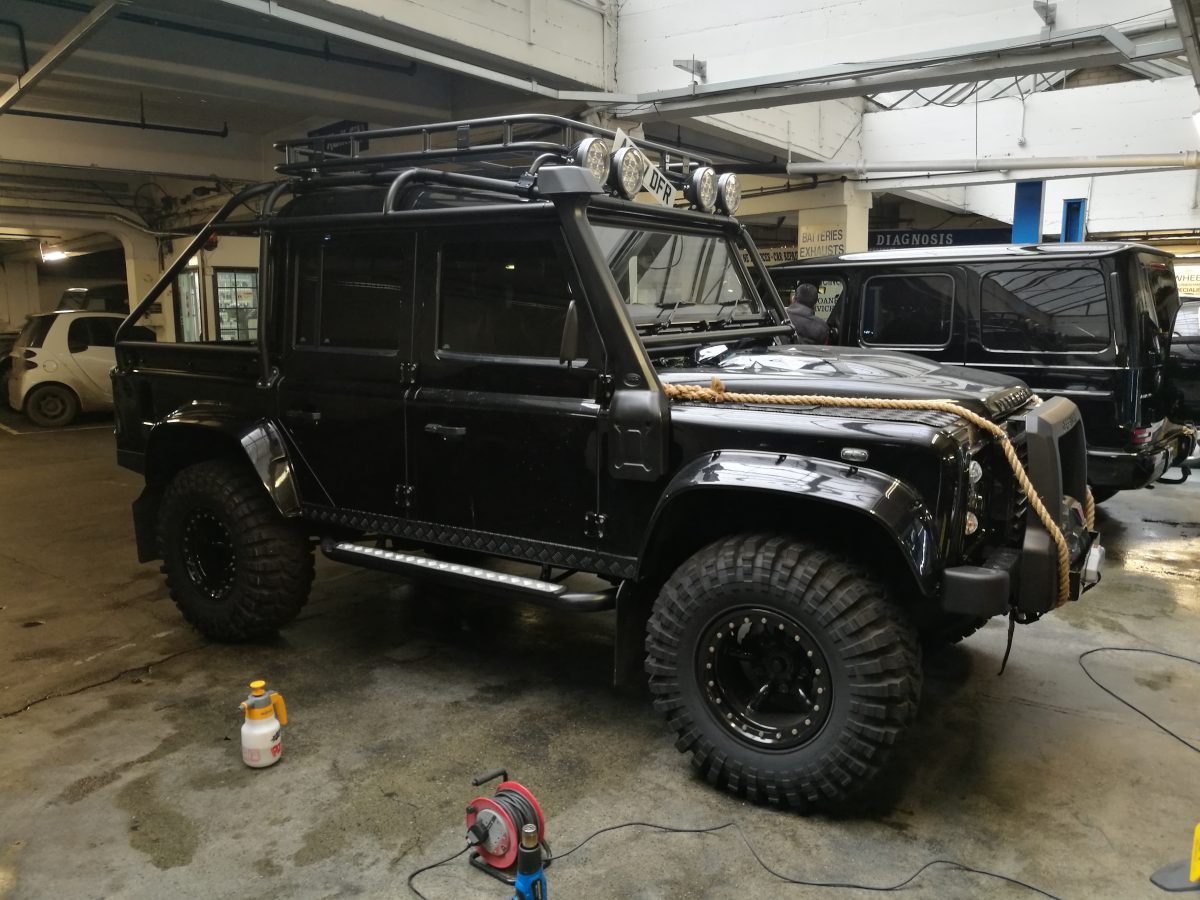 James Bond Spectre Land Rover Replica Window Tinting – WINDOW TINTING